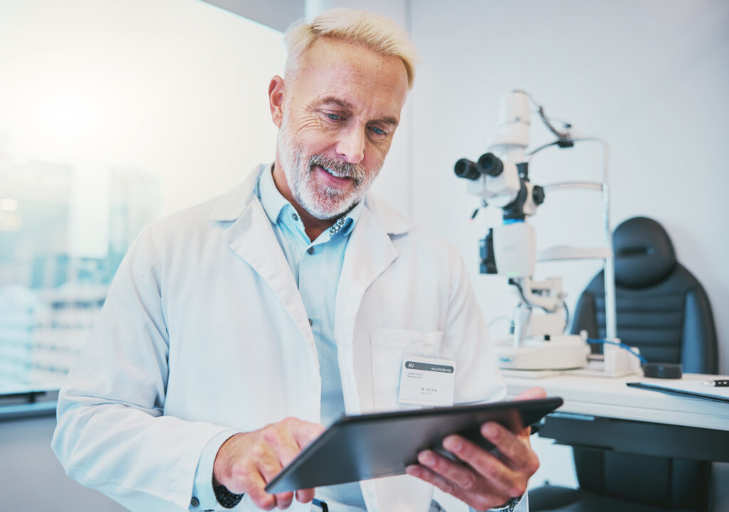 Ophthalmologists, optometrists have differing referral patterns for GA ...