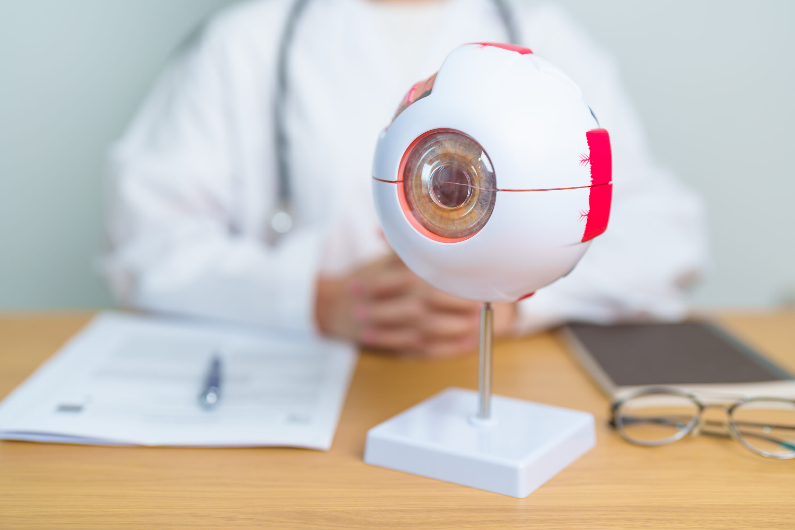 Aflibercept shows reduction in macular and choroidal thickness in ...