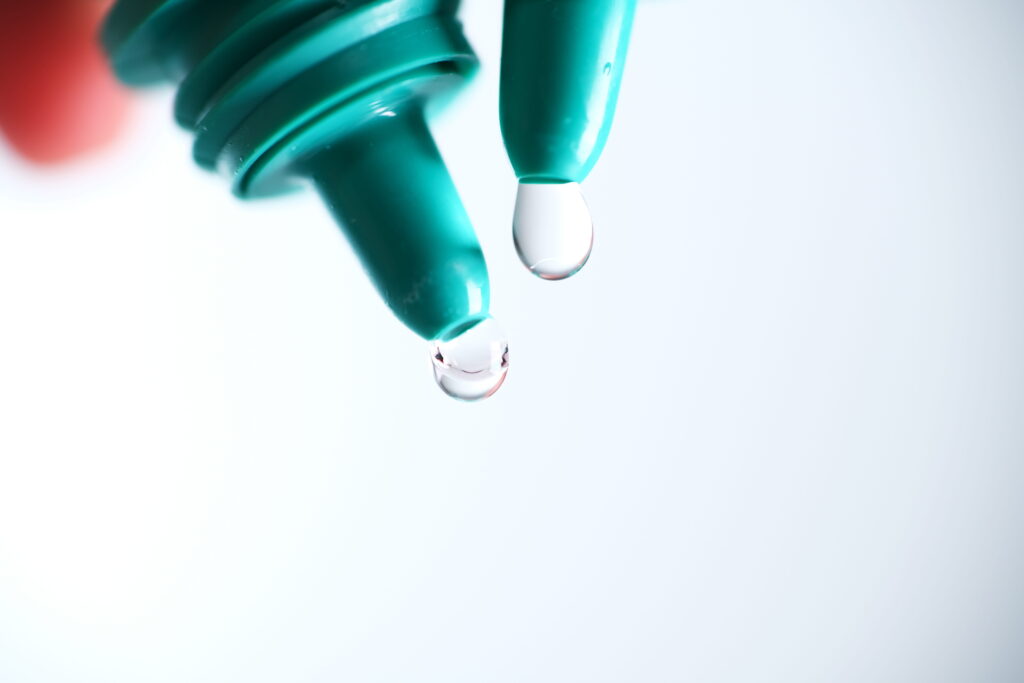 Preservative-free artificial tears show greater epithelial improvements ...